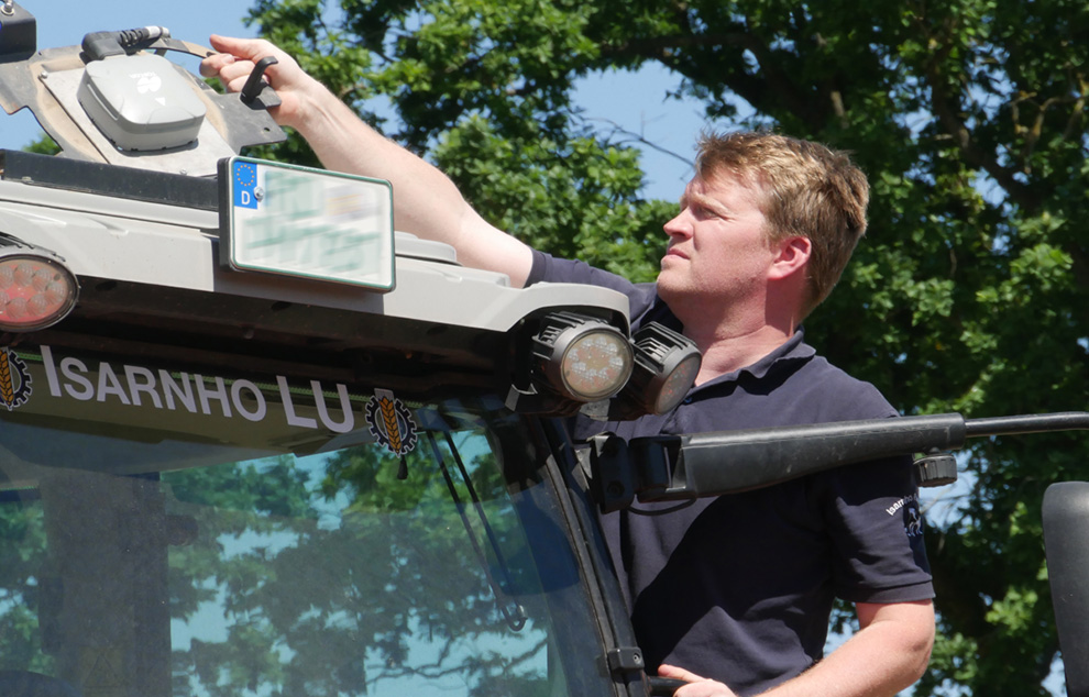 Gegeleiding en automatische sturing voor landbouwmachines