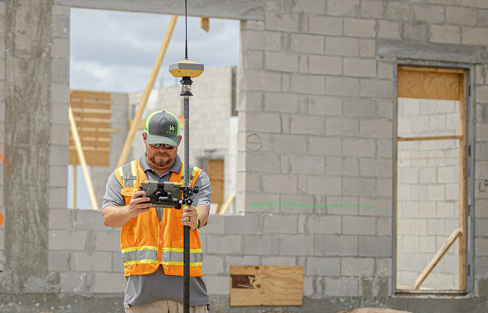 Nos solutions de lever topographique sur le terrain offrent des ...