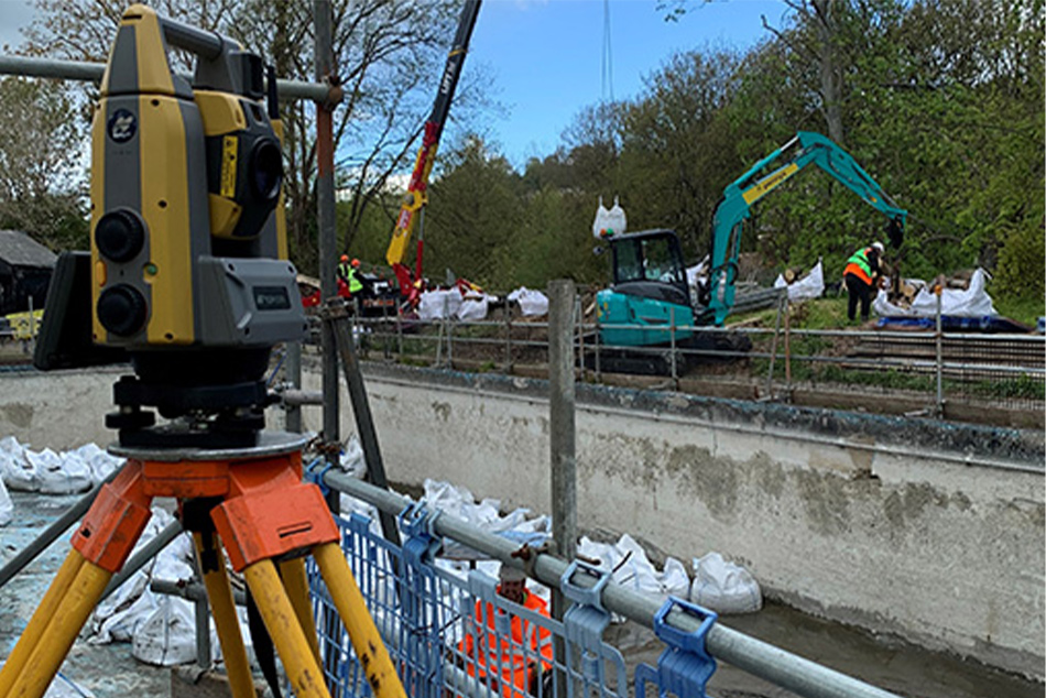 Field surveying solutions for efficient, accurate results.