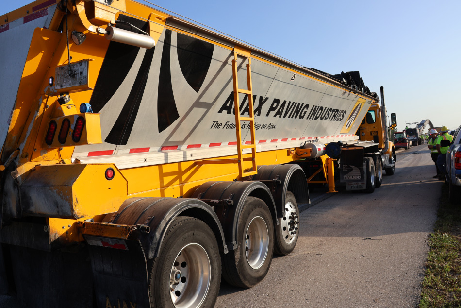 Asphalt paver automation systems for 2D and 3D paving projects