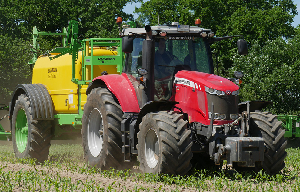 GNSS receivers and controllers for precision agriculture