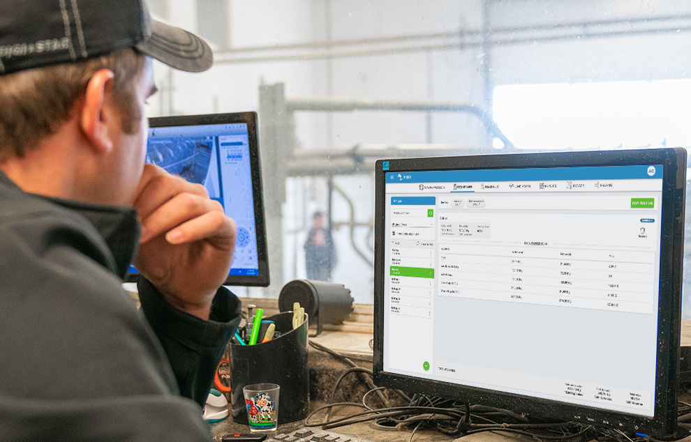 Feed production software for livestock and dairy operations