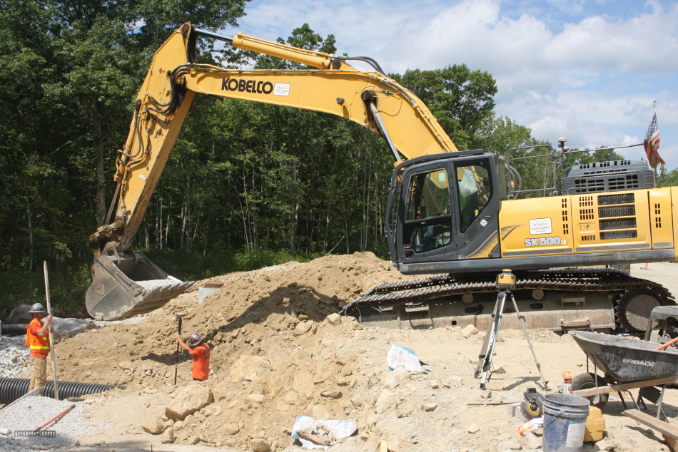 MC-Max Dozer solutions tailor your bulldozer to meet project needs.