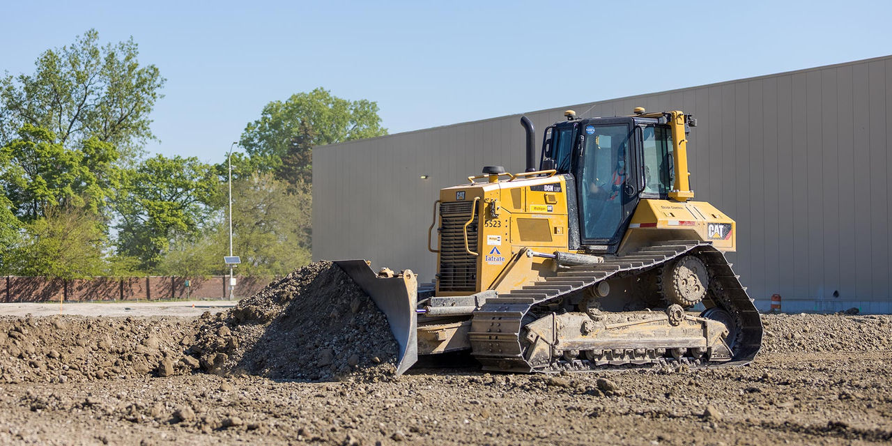 MC-Max Dozer solutions tailor your bulldozer to meet project needs.