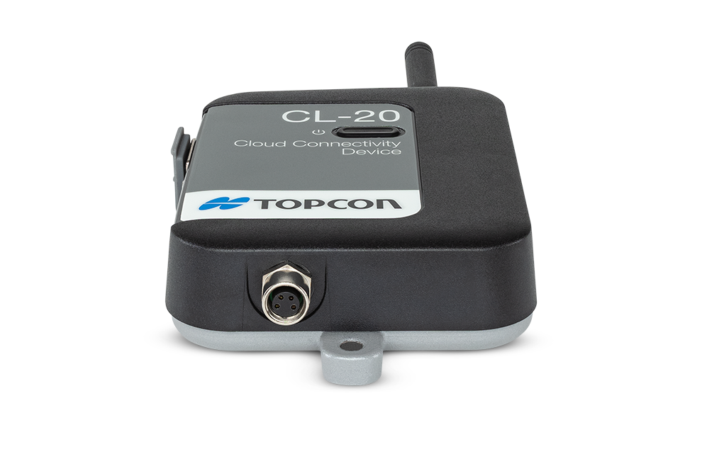 Data transfer devices for real-time crop information sharing