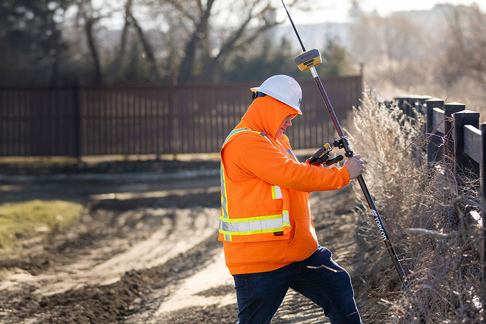 Topcon Field: data collection for surveying and construction